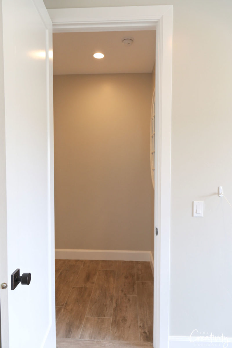 Benjamin Moore Collingwood: Color Spotlight